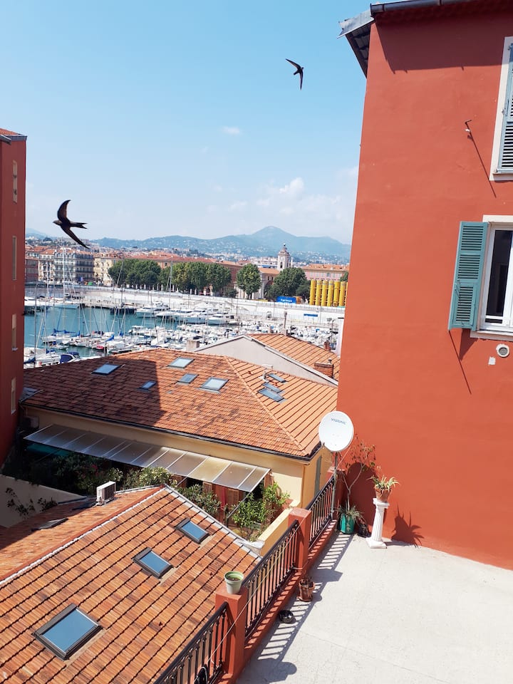 Cosy F2 Au Port De Nice . - Nice