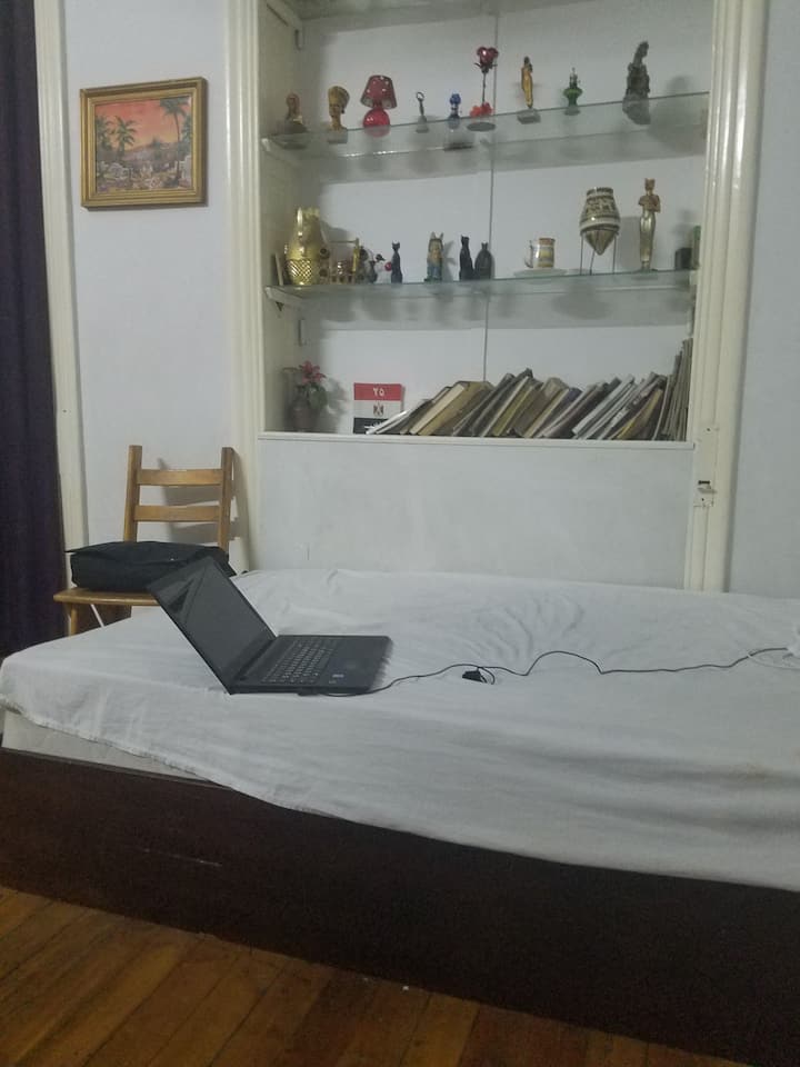 غرفة خاصة في شقة جميلة وموقع ممتاز جدا - Yemen