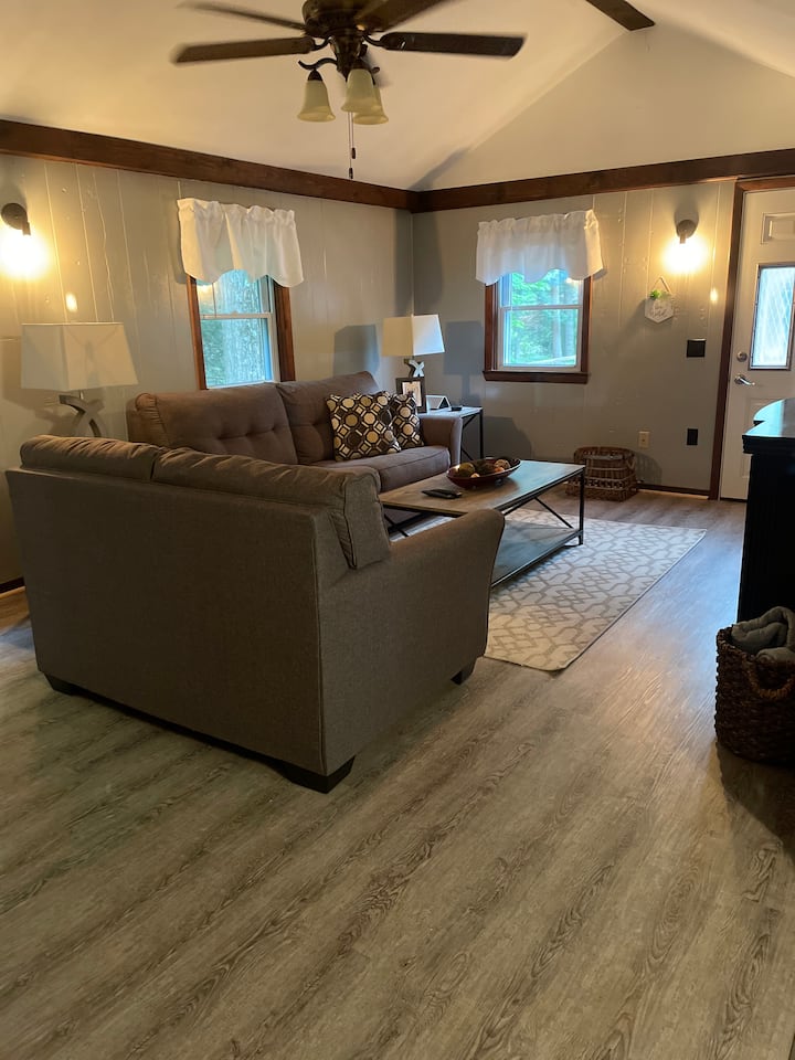 "Oasis" - 1 Mile To Knoebels - On The Water! Wifi - Fandango, Elysburg
