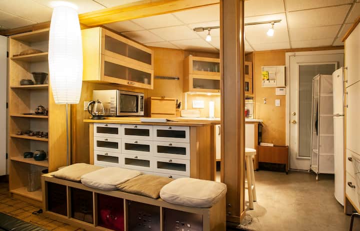 Hayes Valley Victorian Courtyard Room - San Francisco