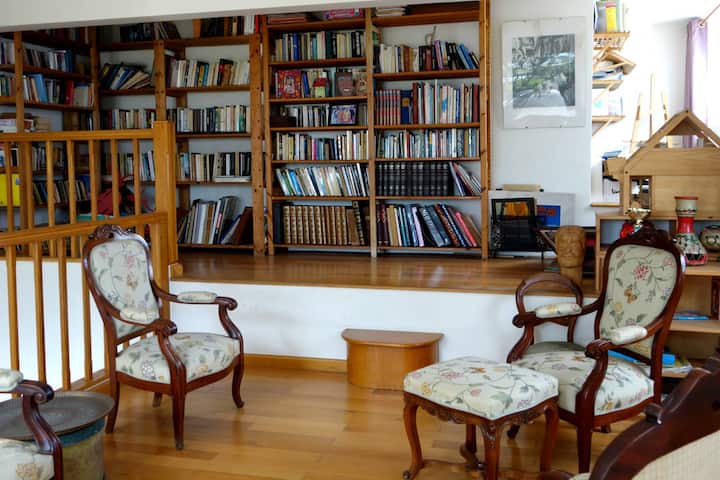 Penthouse 2 Bedrooms Small Apartment In Share - 胡志明市