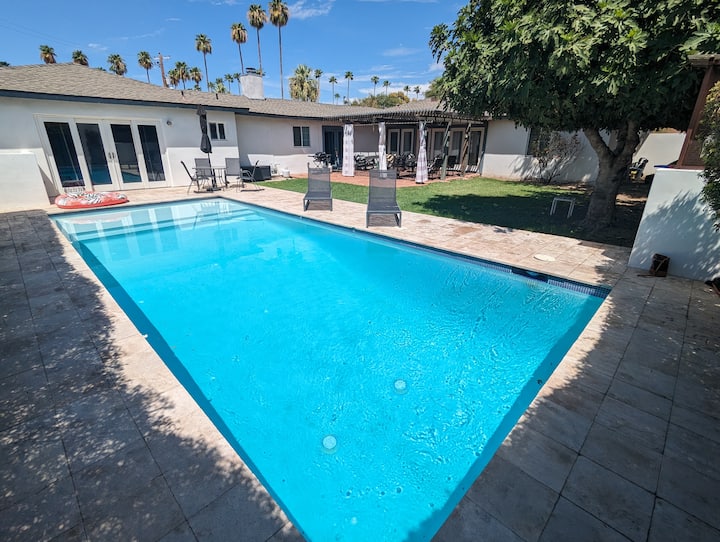 Retreat Home ~Heated~pool With Fenced Backyard - Tempe, AZ
