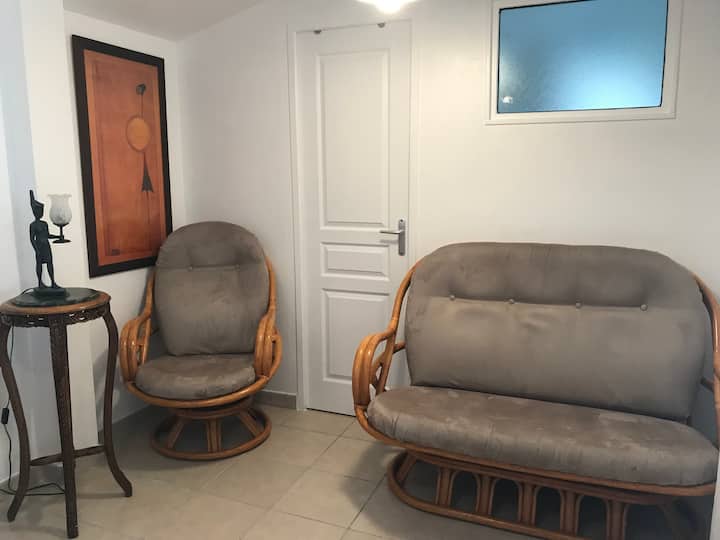 Séjour Détente Et Ressourçant, Piscine Et Jacuzzi. - Villeneuve-lès-Avignon