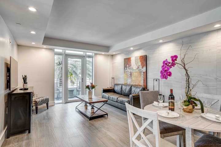 Amazing Ocean Five Condo-304 - South Beach, FL