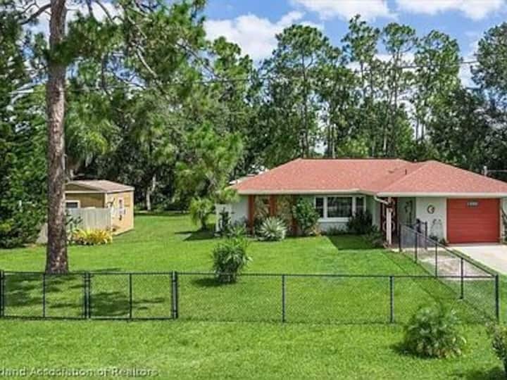 Cozy On The Canal - Sebring, FL