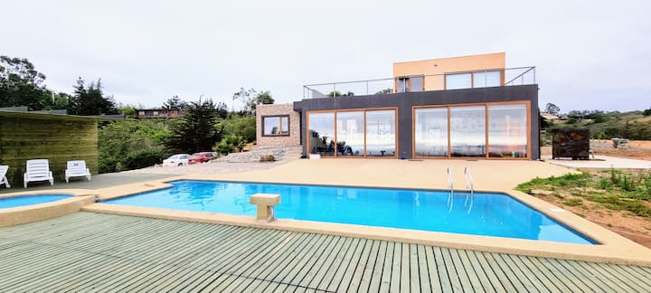 Hermosa Casa Piscina, Vista Al Mar En Tunquen - Chile