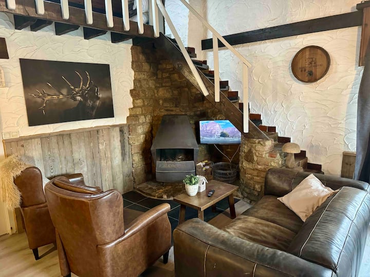 Gezellige Vernieuwde Bungalow Hartje Achouffe 8p - Houffalize