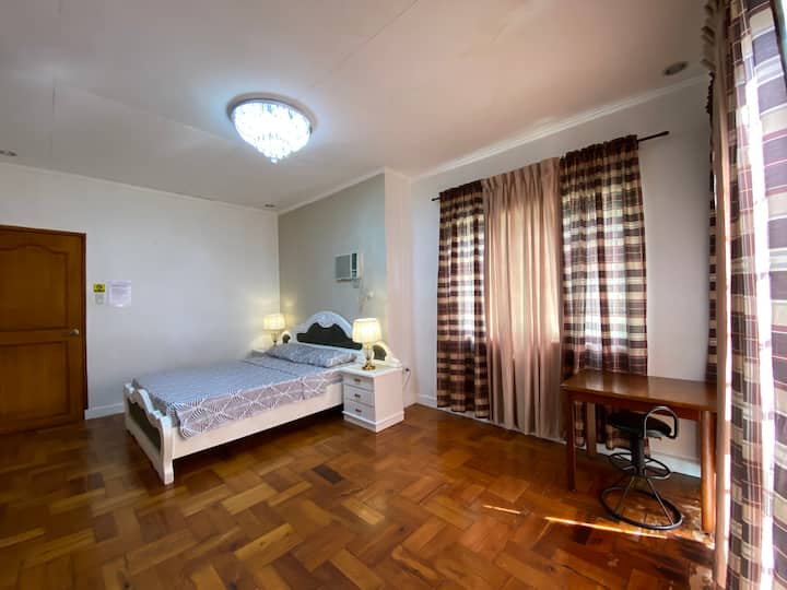 Spacious House In Bf Resort Las Pinas - Muntinlupa
