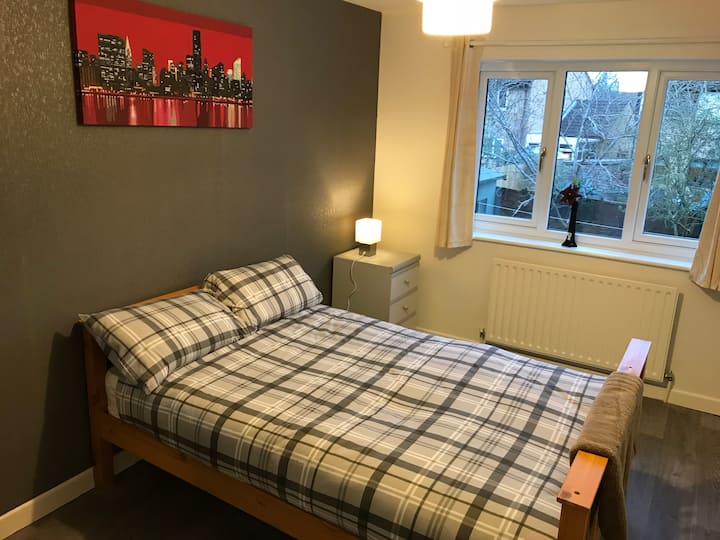 Double Comfort Room - Garden View - First Floor - Northampton, UK