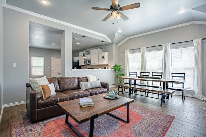 Bishop Arts Home - Walkable And Sleeps 12 - Dallas, TX