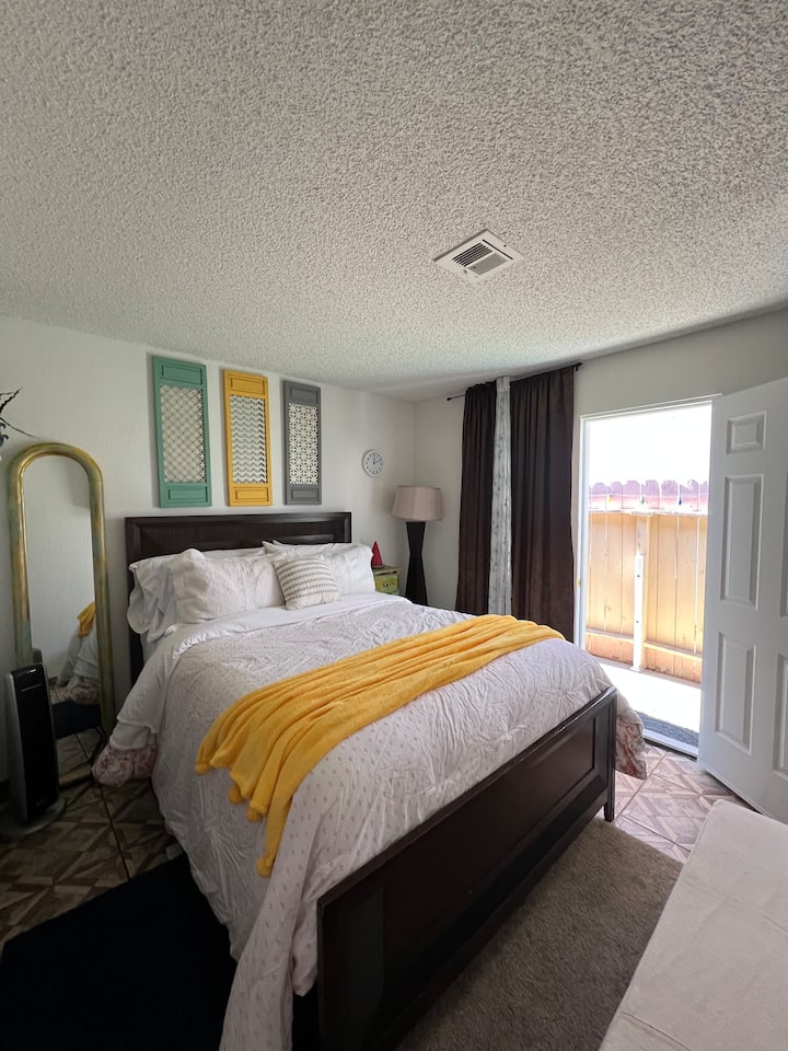 Private & Quiet Studio - Home Away From Home - Las Vegas, NV
