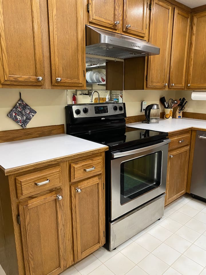 Peaceful Home! Great Location! - Shoreline, WA