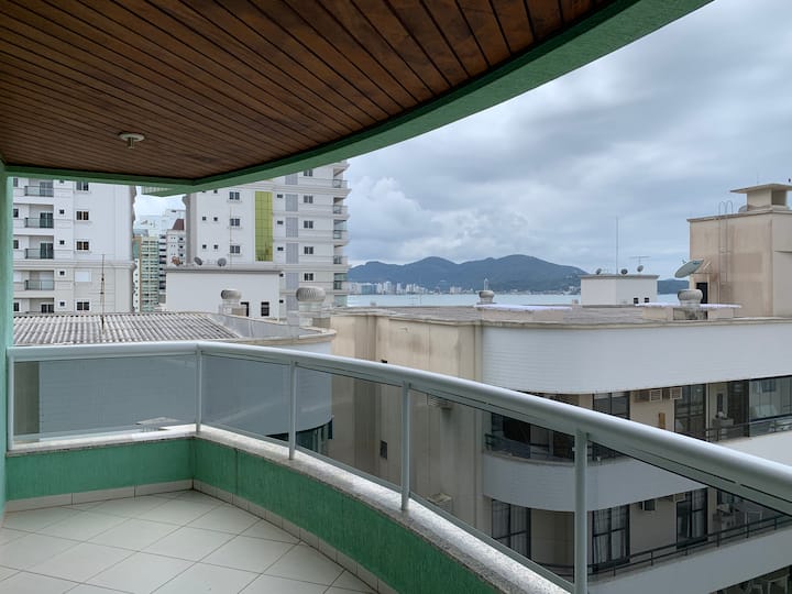 Meia Praia Itapema, 8 Pessoas, 2 Suítes, Beira Mar - Porto Belo