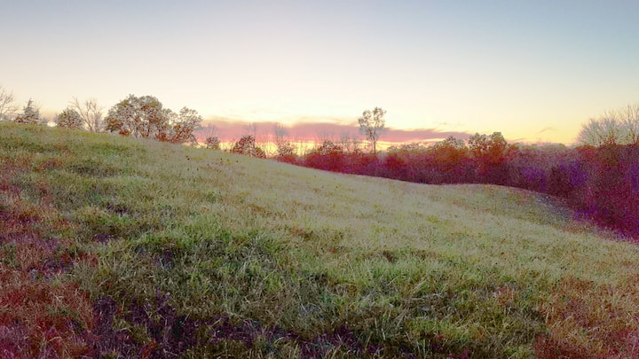 Big Rack Hunters Rustic Cabin Getaway - Harrison, OH