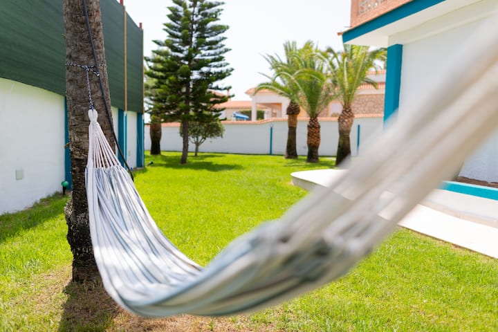 Chalet A Primera Línea De Playa Con Acceso Privado - Cullera