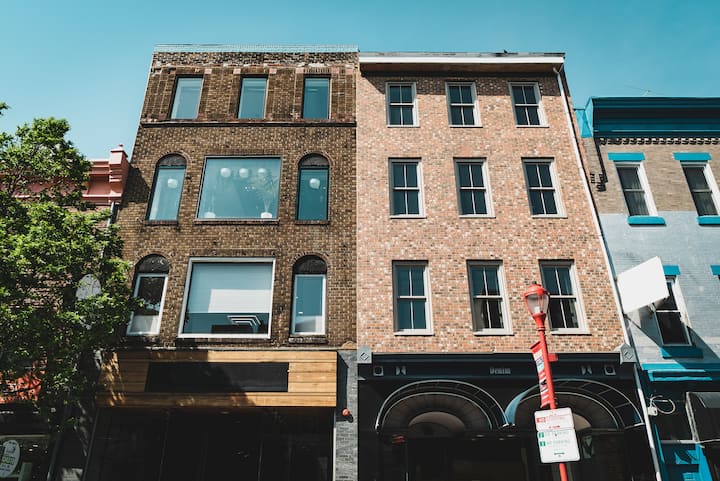 Stunning 3 Bedroom Penthouse With Roof Deck - Camden, NJ
