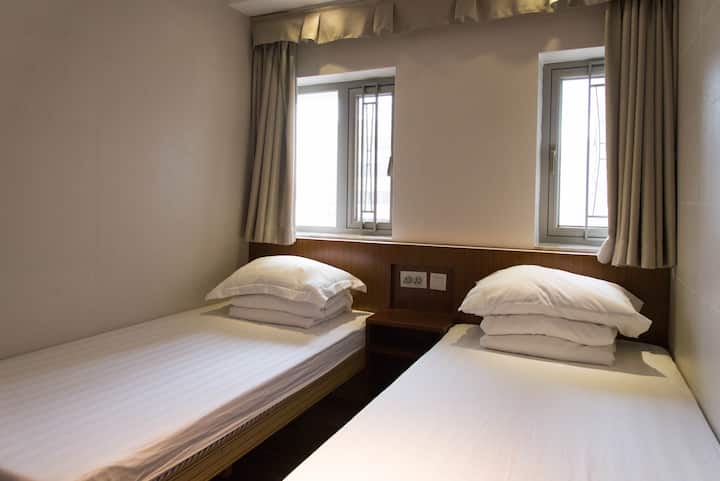 D1-twin Bed Room With Bathroom Kammunguesthouse - Sai Kung