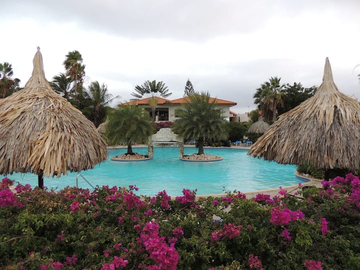 Comfy 1-bedrm Apartment Tropisol With Shared Pool - Curazao