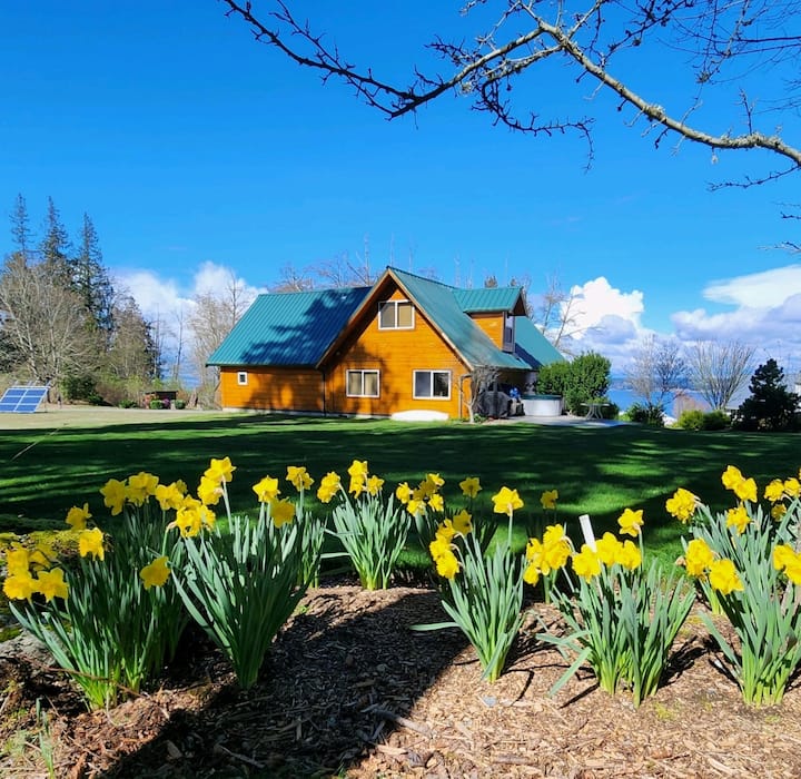 Beautiful Island Cabin In The Puget Sound - Whidbey Island, WA