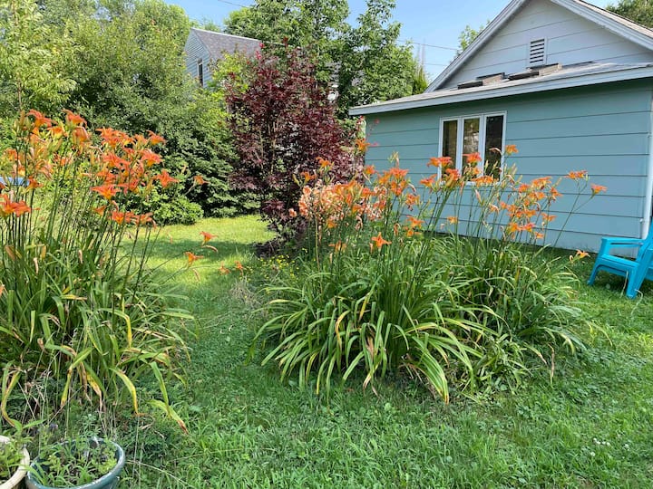 Verona Island Cottage - Perfect Spot For Reprieve - Sandy Point Beach, ME