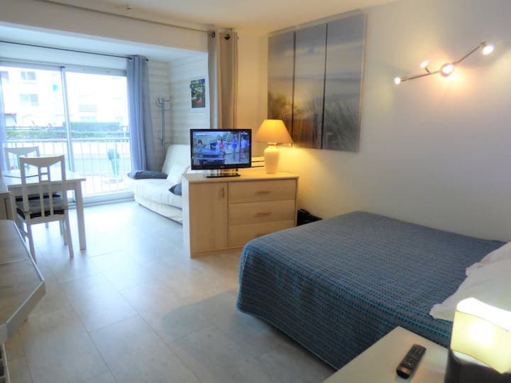 Studio Cosy+parking Privé.
Plage&commerces à 200m - Agde