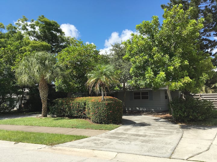 Sunnycottage-half Mile To Downtown/near Beaches - サラソータ, FL