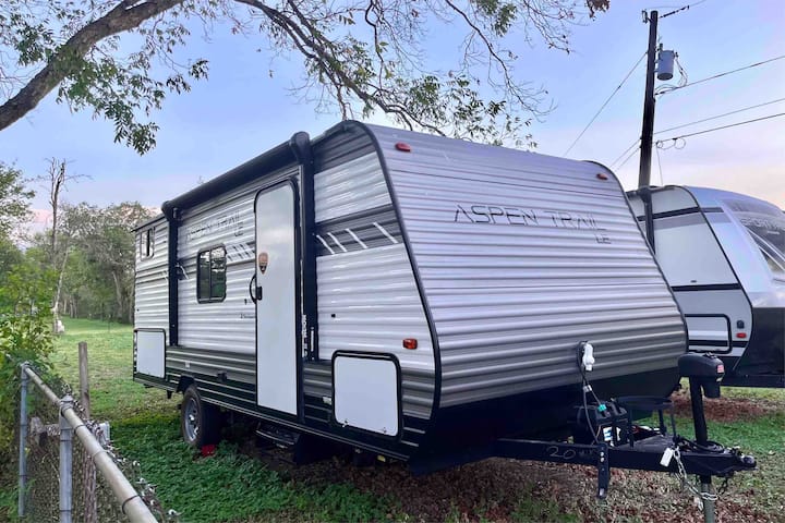 Cozy Rv With Extras! - Waco, TX