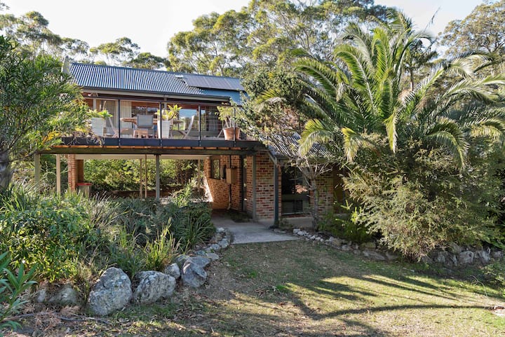 The Beach Chalet , Vincentia - Hyams Beach