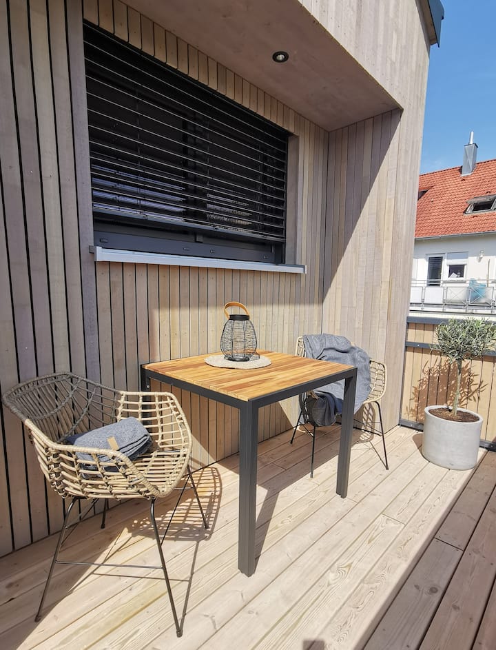 „Helle Wohnung Nahe Bodensee, Balkon, Ruhige Lage - Friedrichshafen