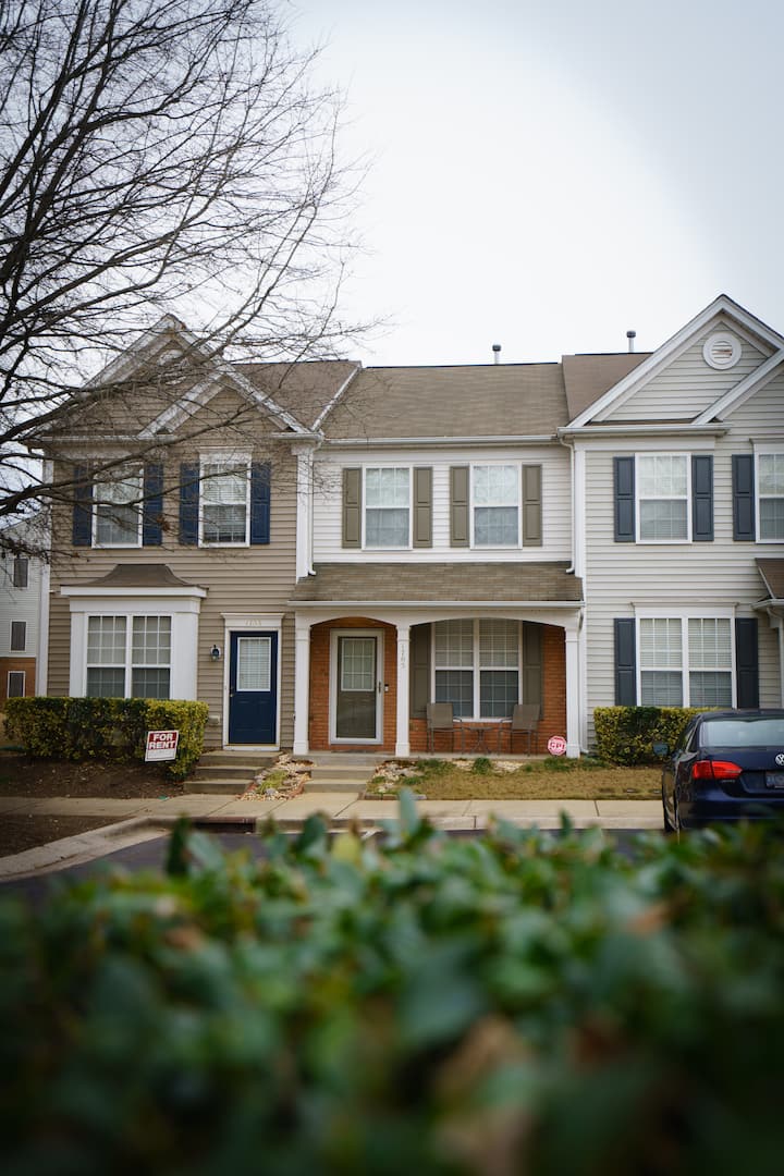 Extended Raleigh Stay: Office, Parking, Fast Wi-fi - Raleigh, NC