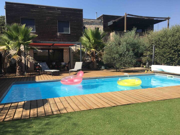 F3 Dans Villa Avec Piscine Privative Pour Famille - La Boissière