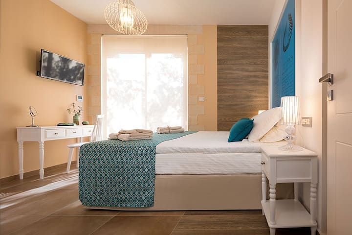 R 902 Superior Villa With Outdoor Jacuzzi ,Hammam, Pool & Sea Views - Kea