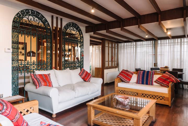Casa Para Grupos Grandes. Hasta 18 (24) Personas. - Santiago