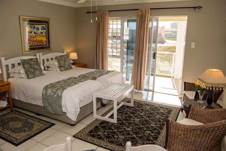 Diaz Beach Gh Twin Rooms - Mossel Bay