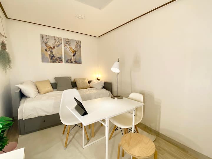 #1 Paul House: Cozy Place / 3mins Stn - Seoul