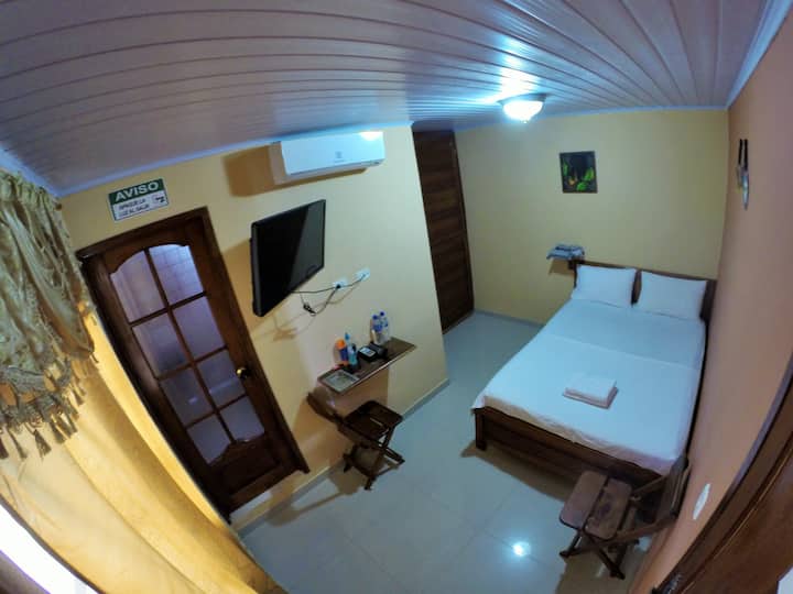 Habitación Cómoda Para Pareja - Leticia