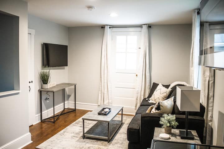 ❤Beautifully Renovated Lancaster Apt❤ - Lancaster, PA