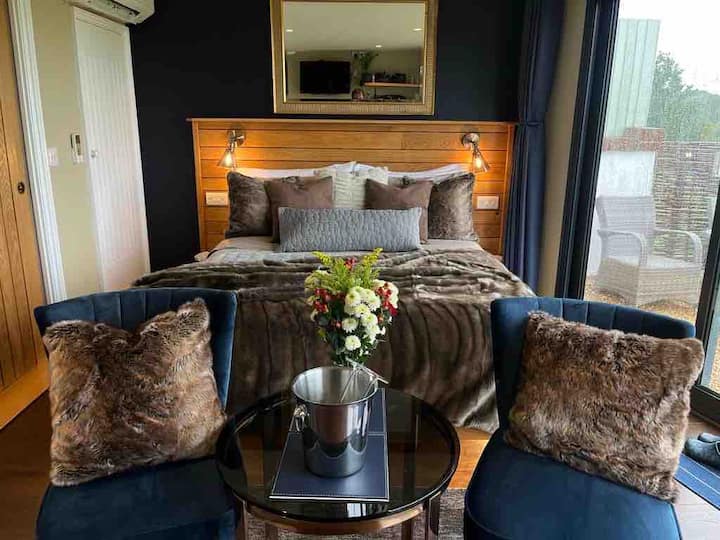 Romantic Countryside Hideaway - Kent