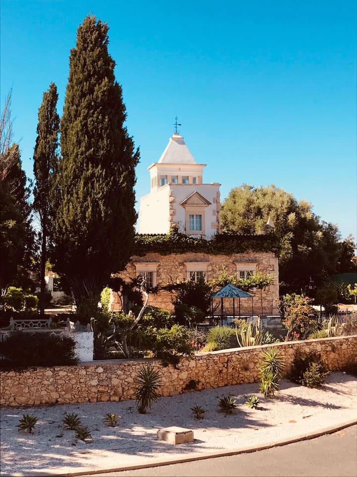 Beautiful Large 1 Bedroom Apartment, Quiet Area - Albufeira