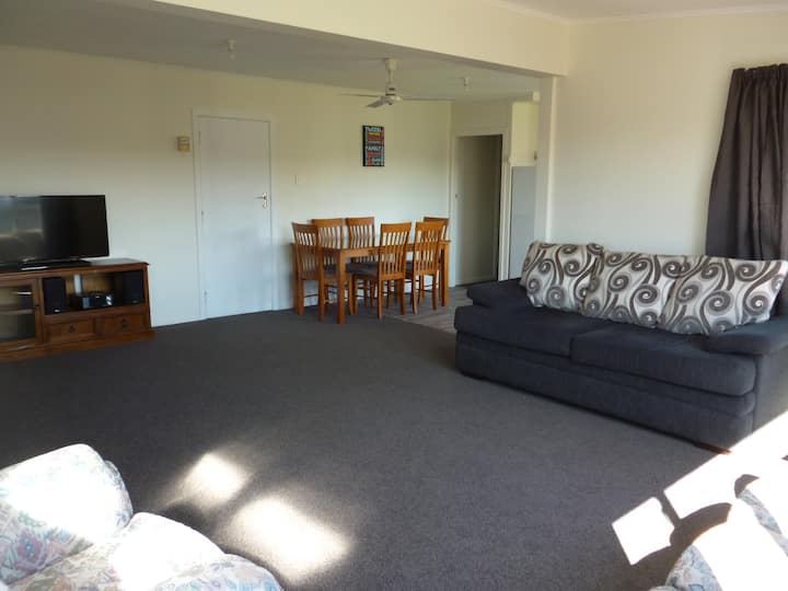 Beaut Views From Glencairn - Twizel