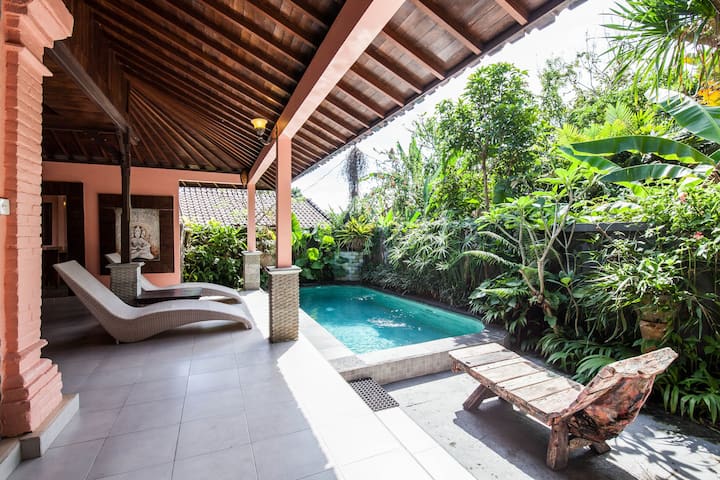 Confortable Appartement De 2 Chambres Avec Piscine - Ubud