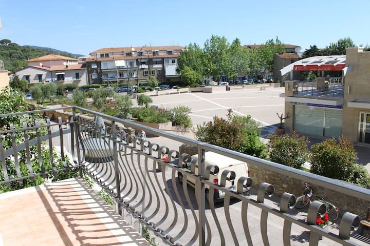 "Vieni A Castiglione"  Via Della Liberta' - Castiglione della Pescaia