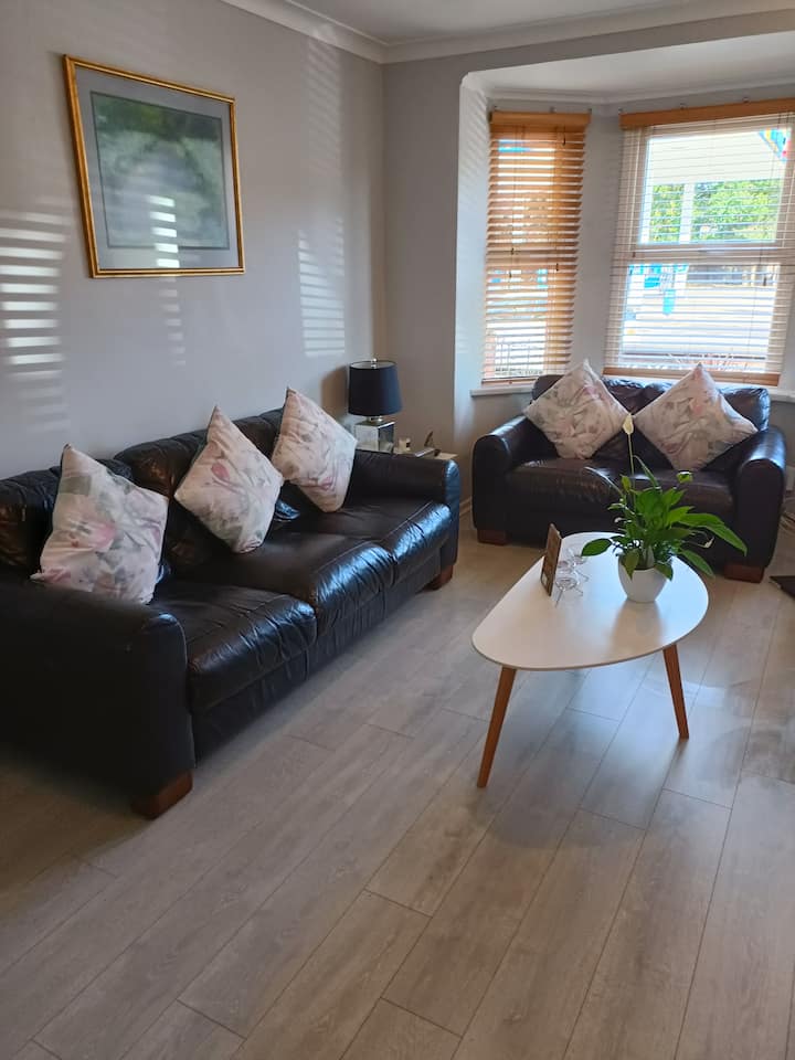 Contemporary, Cosy House. Perfect Belfast Base! - Belfast
