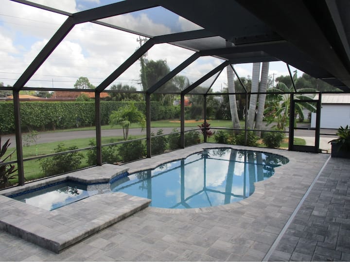 Naples Apartment - Naples, FL