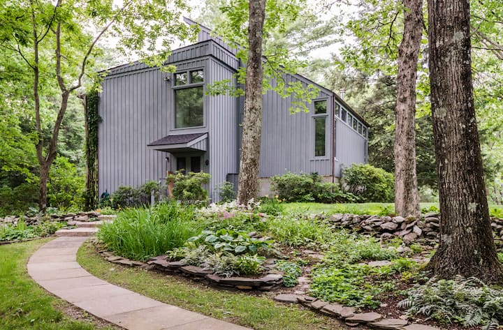 Family  Getaway In The Scenic Hudson Valley - Rhinebeck, NY