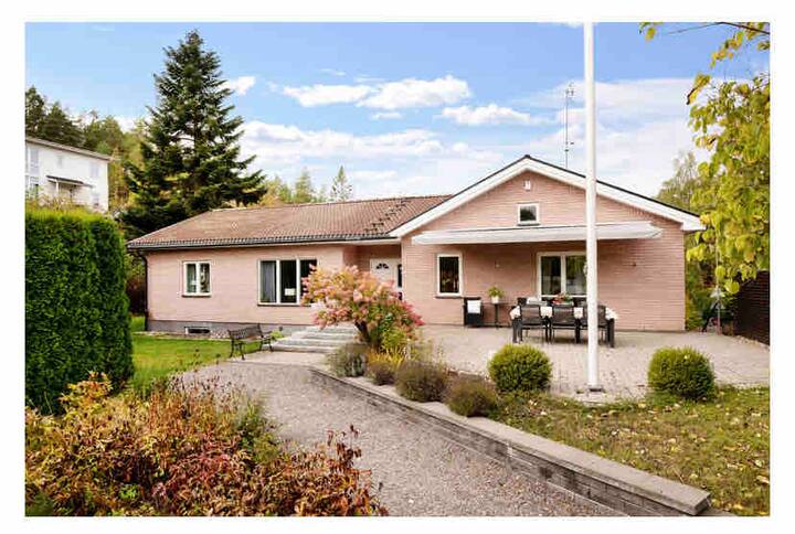 Stor Villa I Trångsund - Stockholm