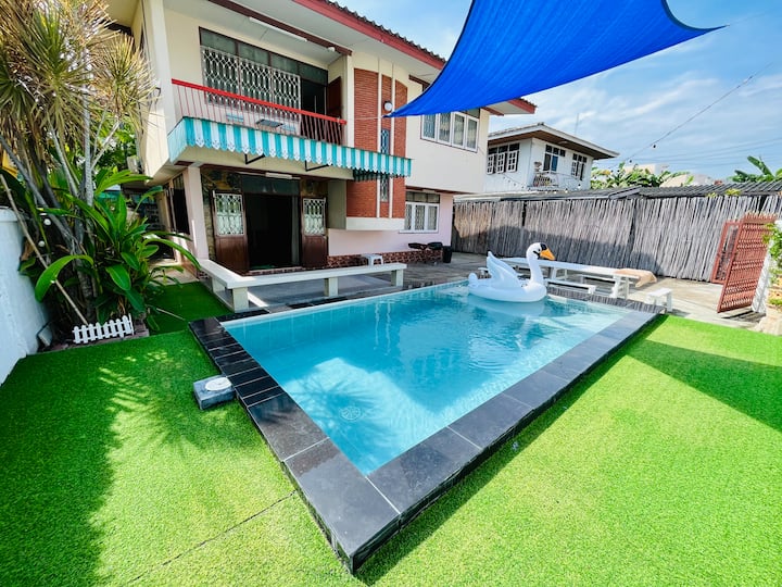 Blue House (Baanpakkhunya) - Hua Hin