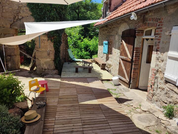 Superbe Moulin, Rivière, Bois, Piano Sur Place - Montluçon