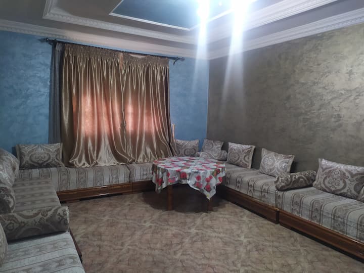 شقة عائلية مفروشة و مجهزة بالكامل - Oujda
