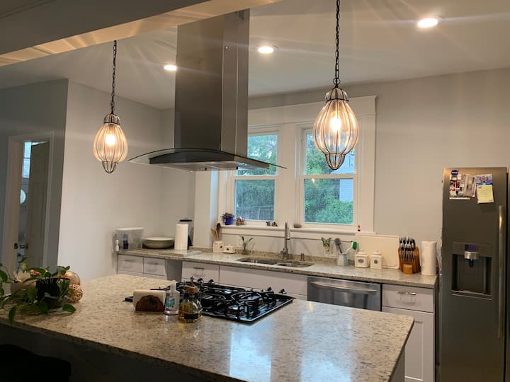 House In A Historic Area/30 Min To The Beach. - Norfolk, VA